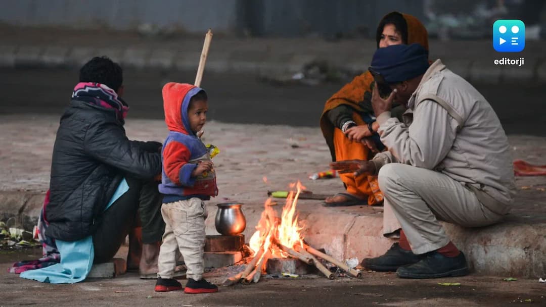 Delhi Shivers on Coldest Morning, Air Quality ‘Very Poor’ | Editorji
